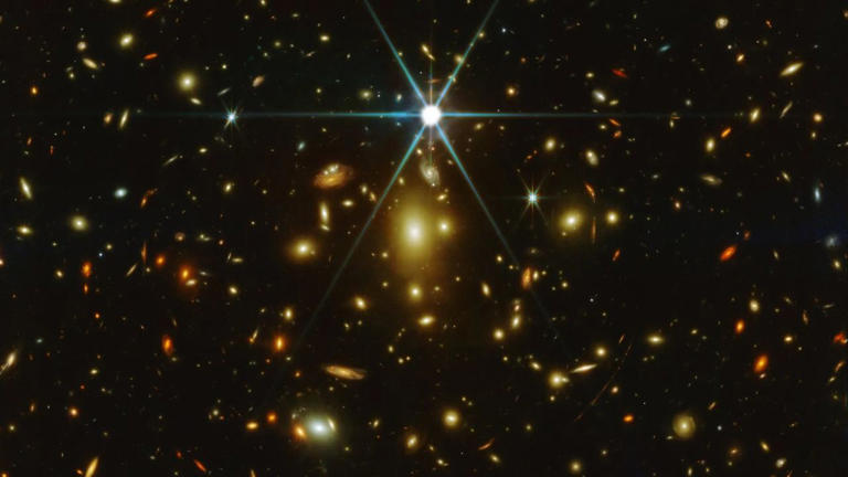 Oops! Earendel, most distant star ever discovered, may not actually be ...