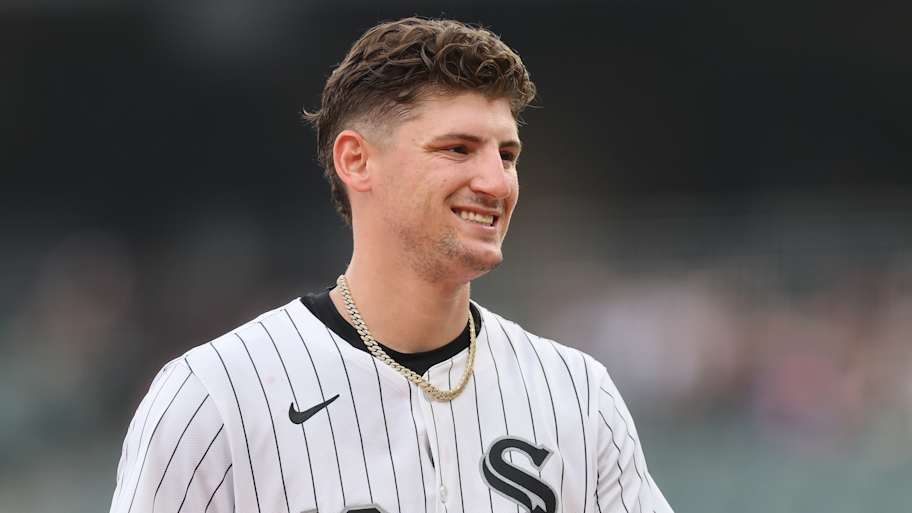 White Sox rookie Colson Montgomery unveils sick custom bat honoring ...