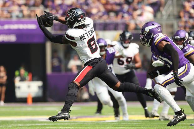 Philadelphia Eagles acquire WR John Metchie III in trade with Houston ...