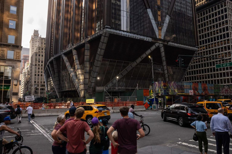 NYC Offices Are Back. Nothing Proves It More Than JPMorgan’s $3 Billion ...