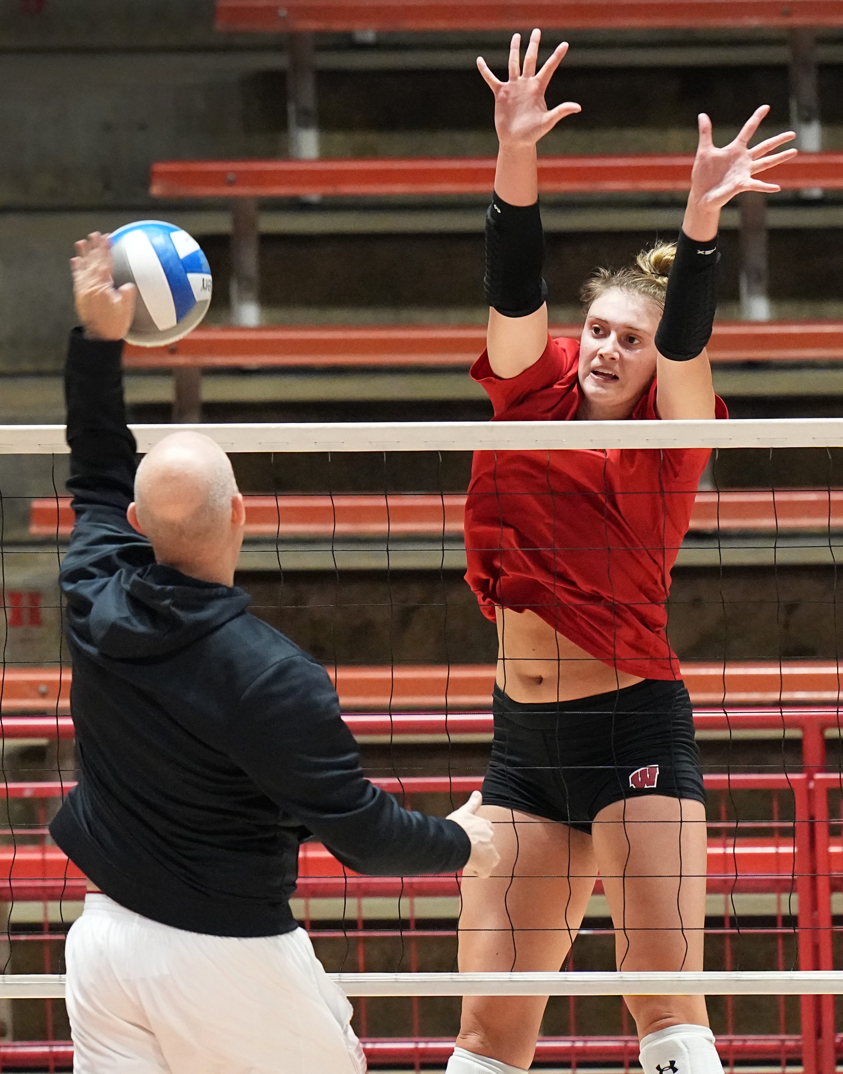 Former Wisconsin Badgers named to 2026 VNL rosters for Canada, Poland