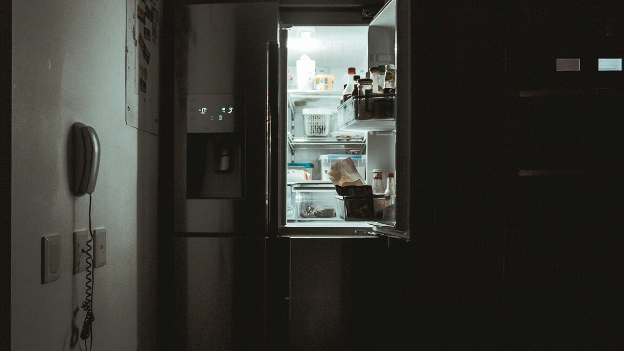 10 mistakes that make the fridge work harder