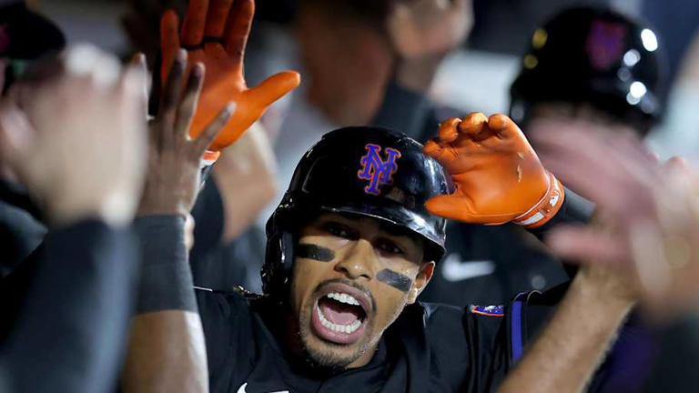 Francisco Lindor Makes Baseball History in Win Over Seattle Mariners