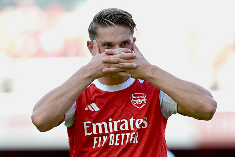 Story behind Viktor Gyokeres' goal celebration.