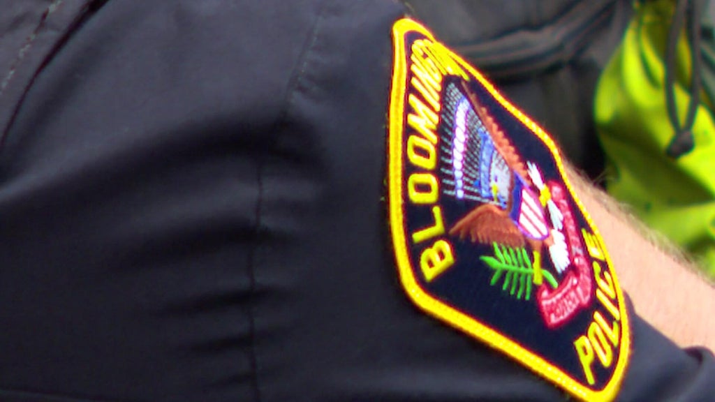 Two motorcyclists killed in crash with Metro Mobility bus, Bloomington ...