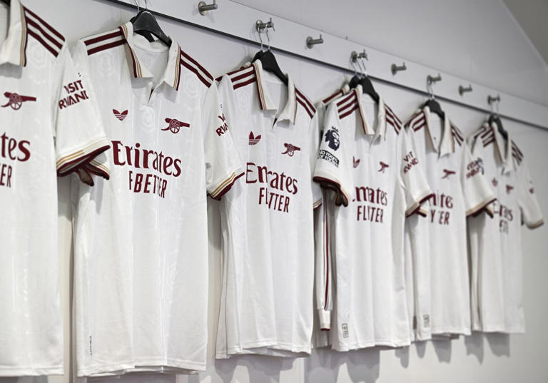 Arsenal XI vs Manchester United: Starting lineup, confirmed team news ...