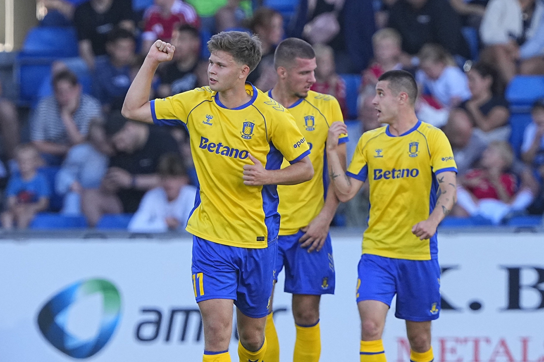 Velspillende Brøndby slår Randers og holder trit med FCK