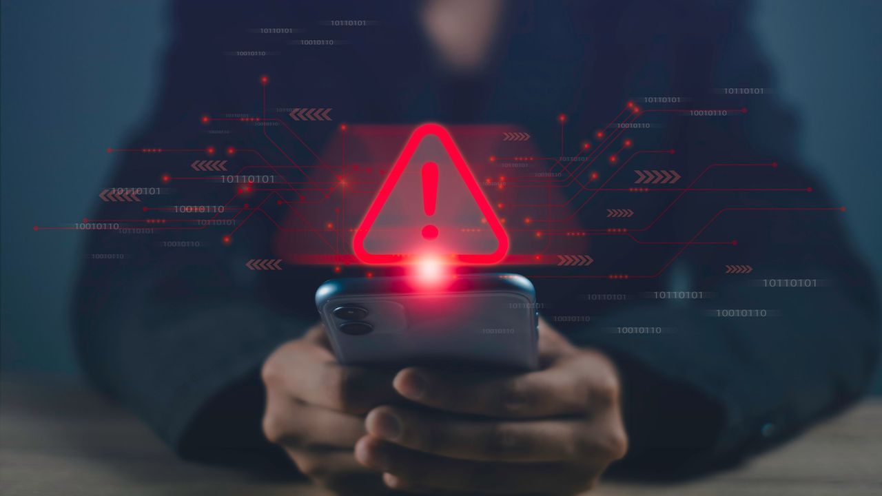 FBI issues warning to all smartphone users — this dangerous new scam ...