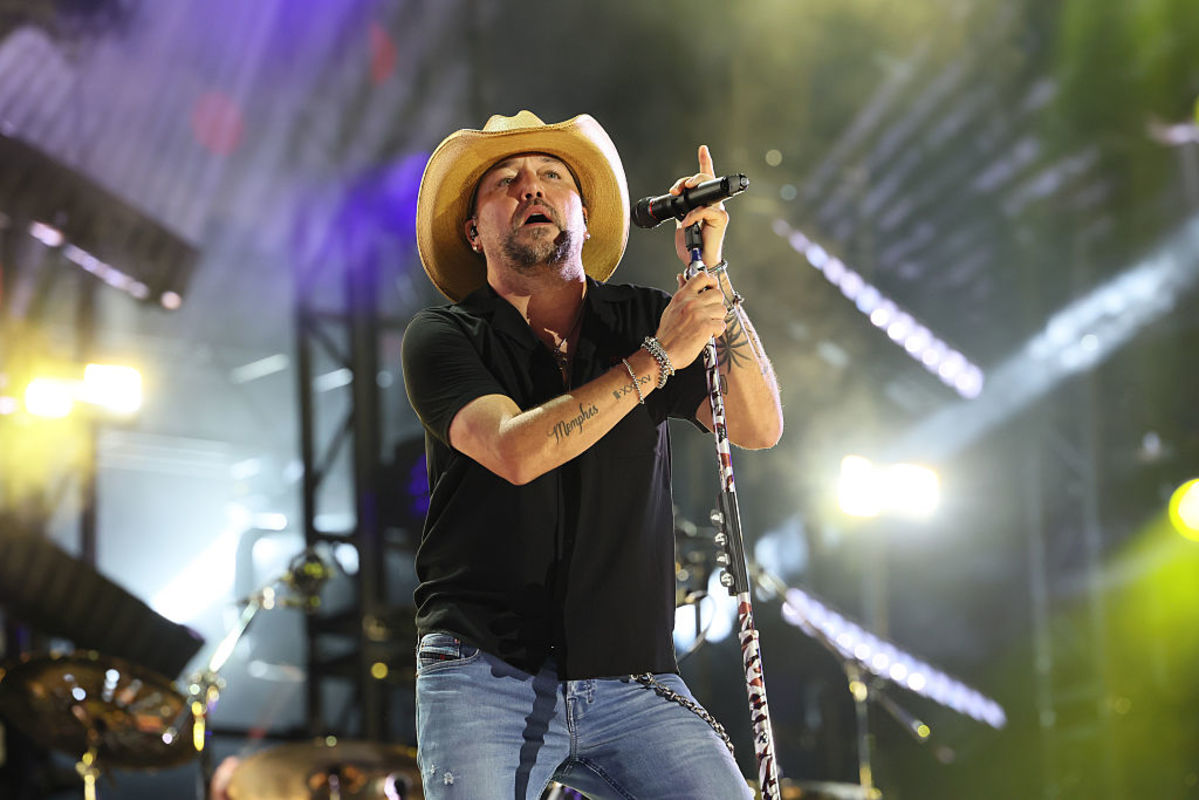 Country Star Jason Aldean's 6-Year-Old Daughter Heads to Urgent Care ...