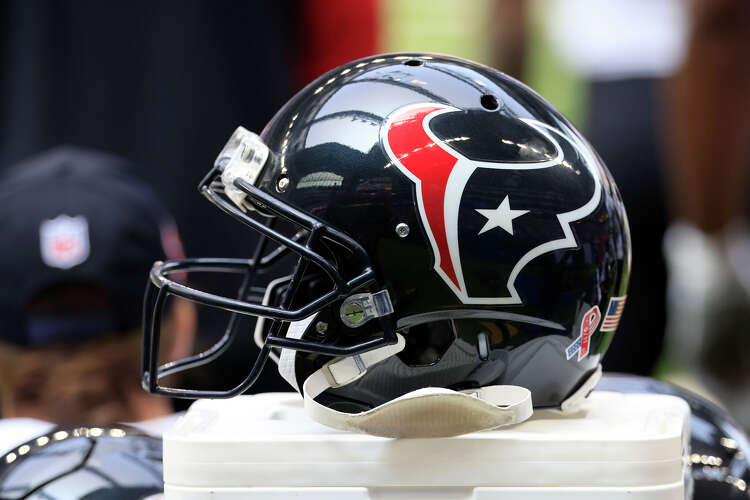 Houston noticeably absent from Texans' locker-room playlist