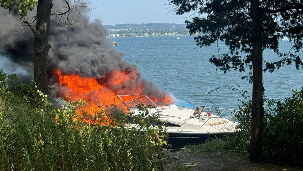 Crews battle boat fire near Mount Hope Bridge
