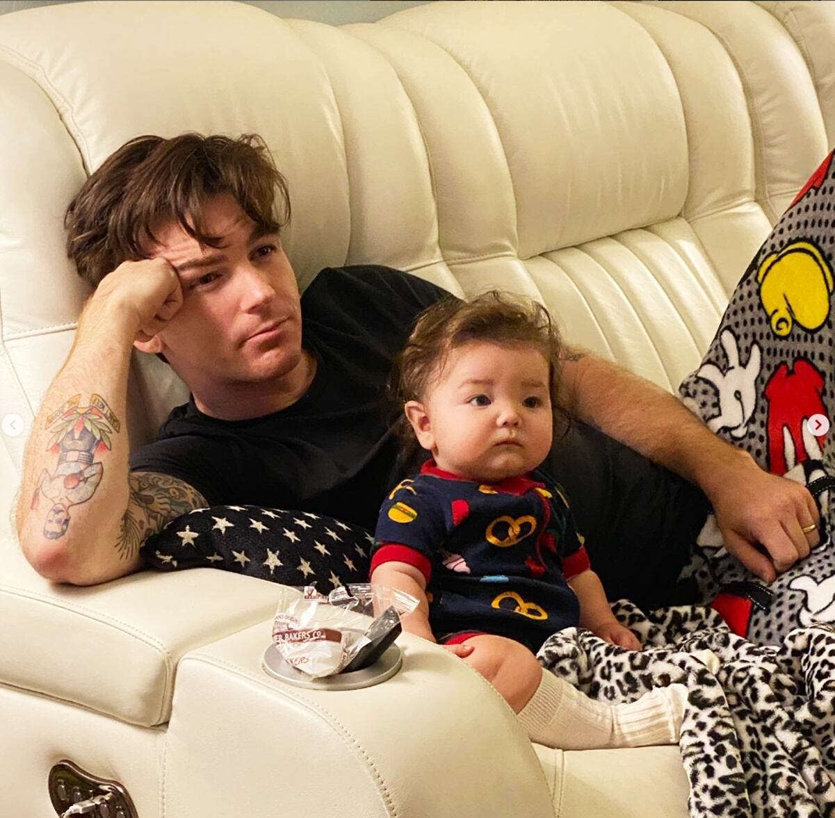 ¿Quién es Janet Von Schmeling?; Drake Bell se divorcia de la influencer ...