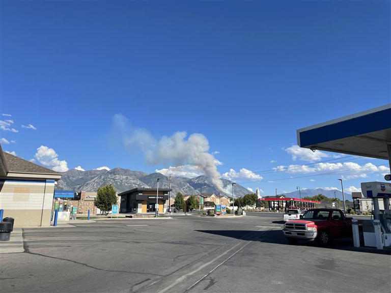 Crews responding to Buckley Draw Fire in Utah County