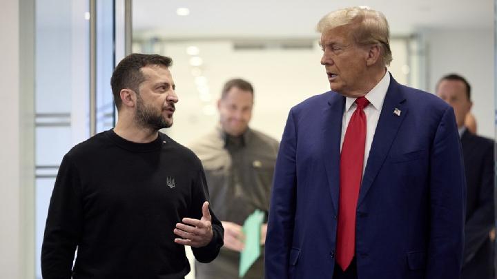 Rusia Hujani Ukraina dengan Drone dan Rudal Saat Trump Bertemu Zelensky