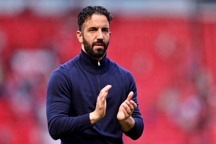 Blunder Altay Bayindir Bawa Arsenal Menang, Ruben Amorim Beri Pembelaan ...