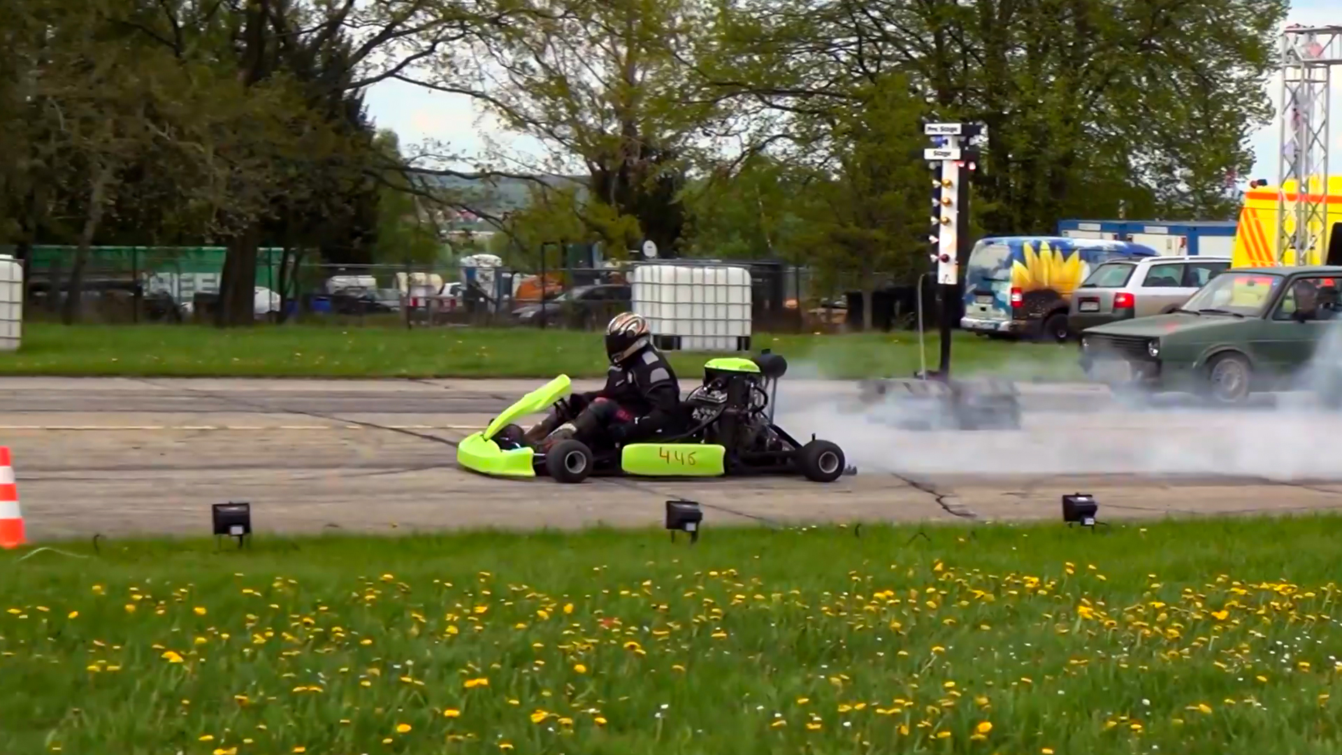 VW Golf Turbo vs GoKart – 1/4 Mile Race