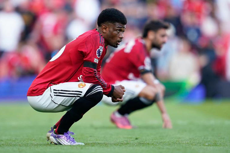 Manchester United reaction says it all as Alejandro Garnacho statement ...