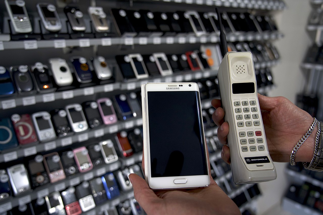 A Brief History of Cell Phones