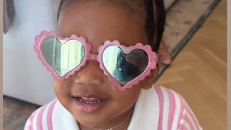Russell Wilson, Ciara’s daughter Amora all ‘smiles’ in adorable Giants ...