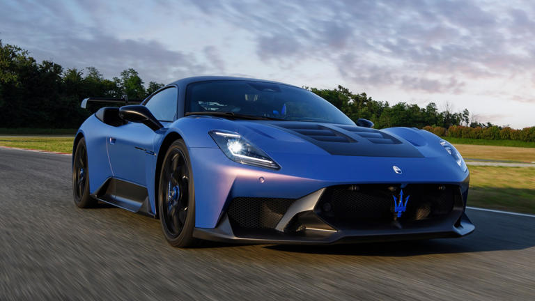 The Maserati GT2 Stradale Is a 640-HP Race Car for the Road