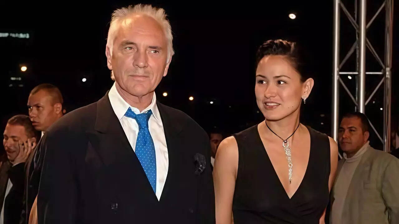 Terence Stamp, actor known for 'Superman' villain General Zod, dies at ...