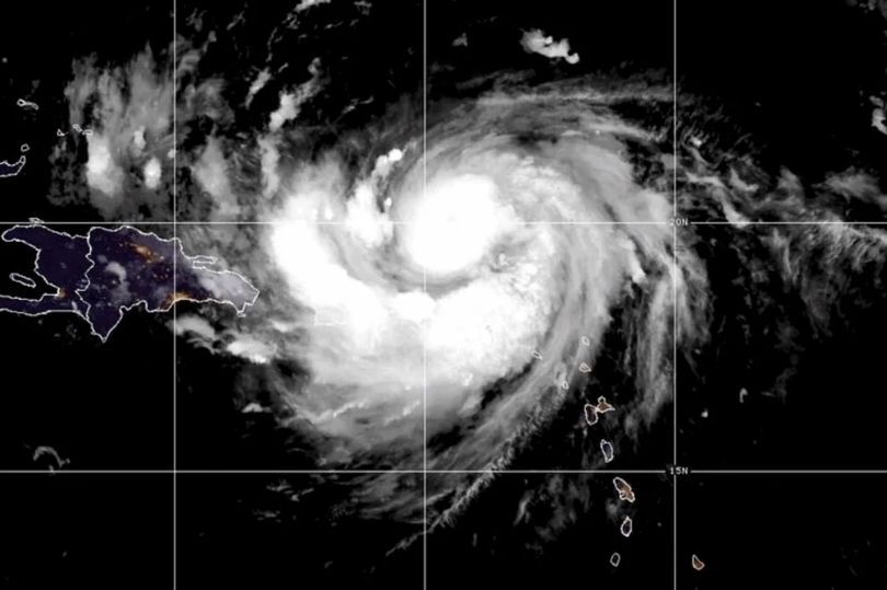 New York Weather: Forecasters pray Hurricane Erin changes direction ...