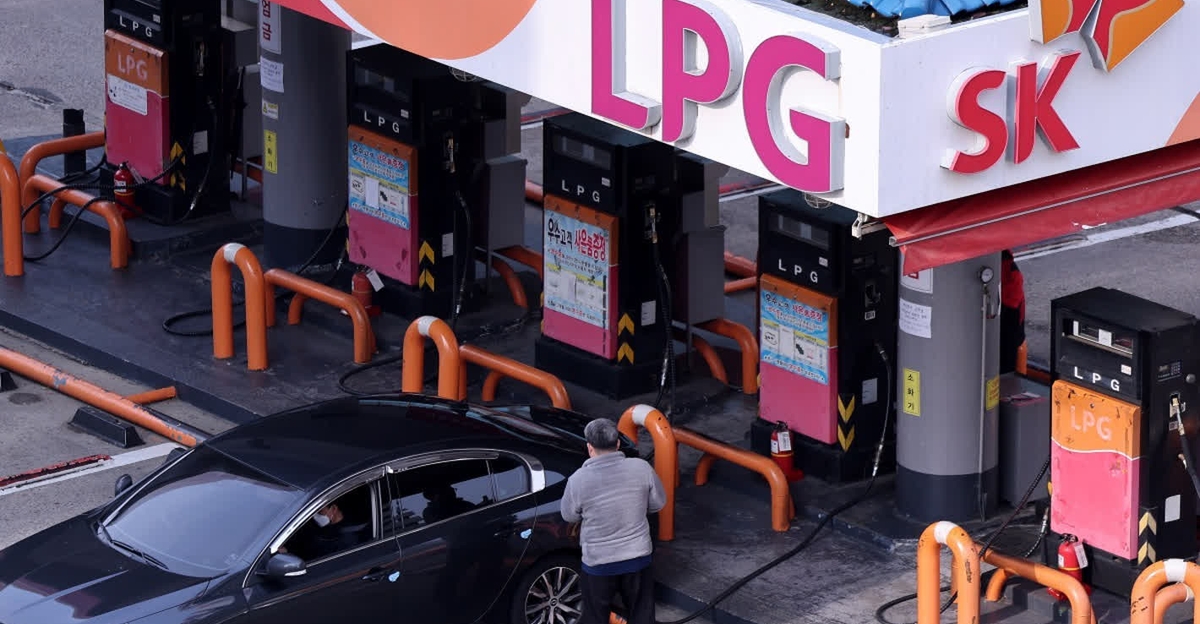11월 말부터 LPG차 '셀프충전' 허용된다