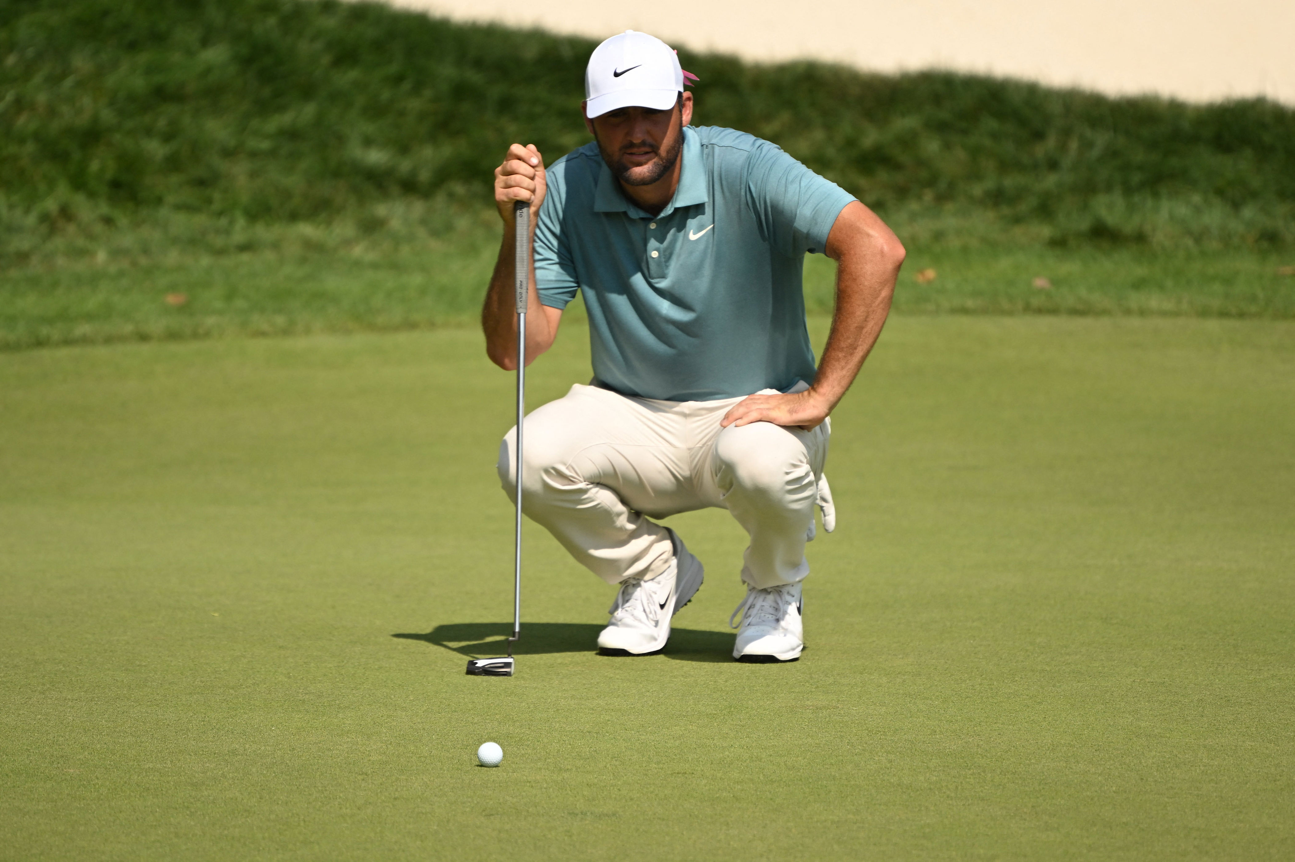 Robert MacIntyre blows four-shot lead as Scottie Scheffler wins BMW ...