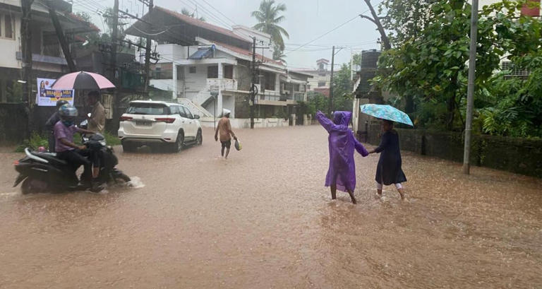 IMD issues red alert as Karnataka braces for heavy rainfall