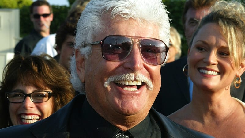 Zemřel legendární kaskadér Rondell. Na obalu slavného alba Pink Floyd ...