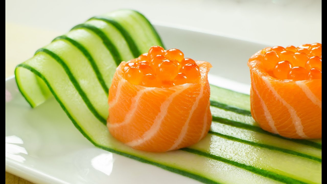 This Salmon Battleship Sushi Looks and Tastes Incredible