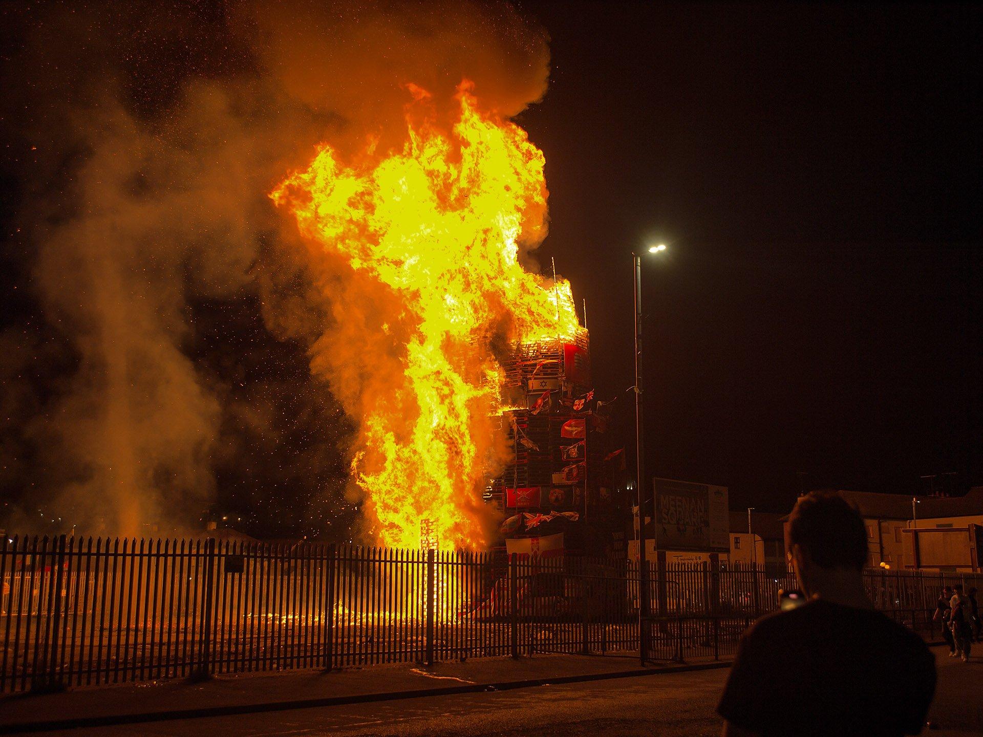 Crimson banner incinerated on Derry bonfire despite appeals from ...