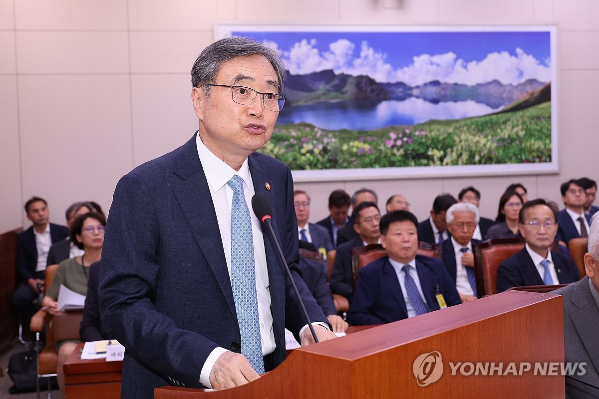 (LEAD) S. Korea to devise 'phased denuclearization' strategy for N ...