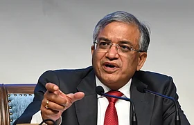 BJD leaders meet CEC, say ECI has failed to clear their concerns