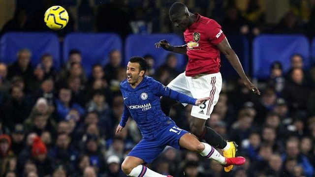 Para la defensa del Oviedo, Eric Bailly... Y otro central más