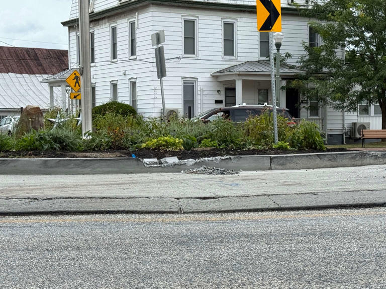 Crush, fix, repeat: Dauphin County roundabout stuck in vicious circle