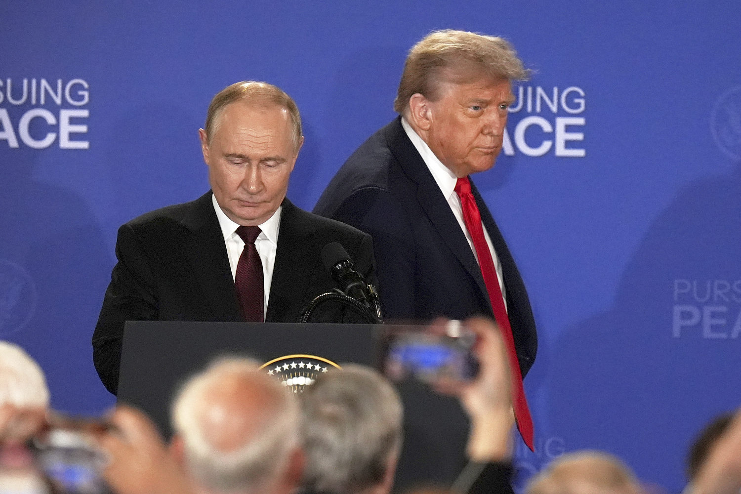 Trump has 3 options after last week's summit with Putin