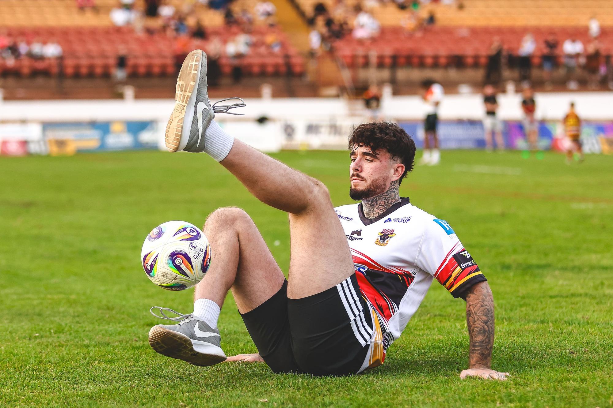 Jay Rosa Brings Halftime Heat to Bradford Bulls Fixture