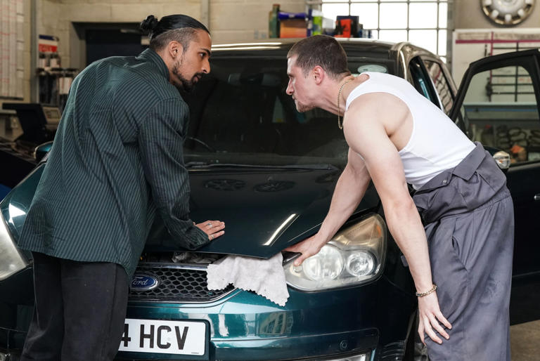 Beloved EastEnders couple finally reunite