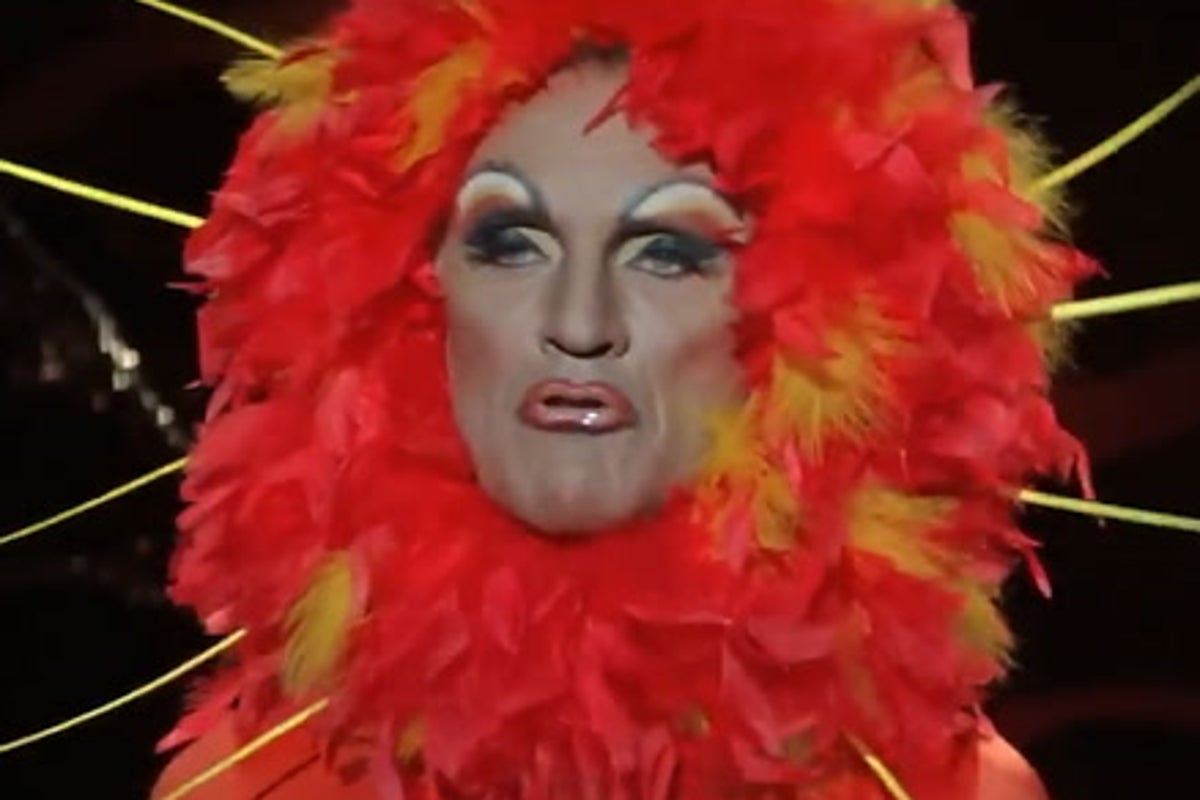 Fans revisit Terence Stamp’s iconic Priscilla performance after his death