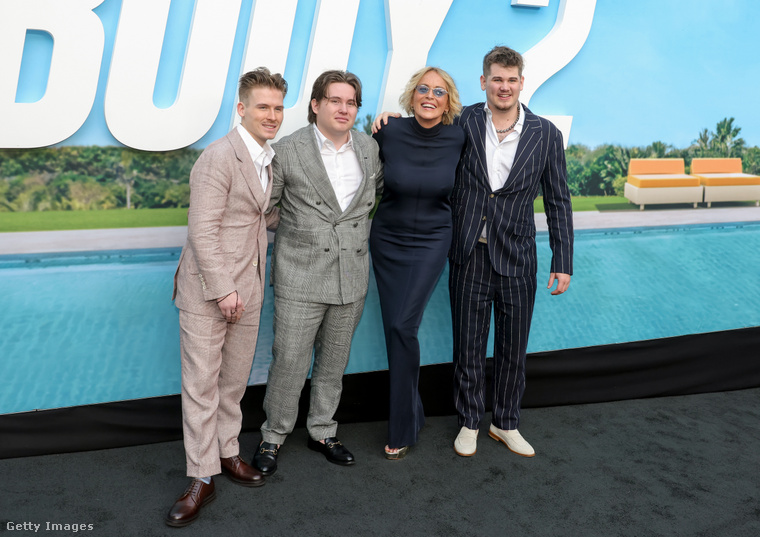 Sharon Stone ritkán látott fiaival állt a vörös szőnyegre – ezt lehet ...