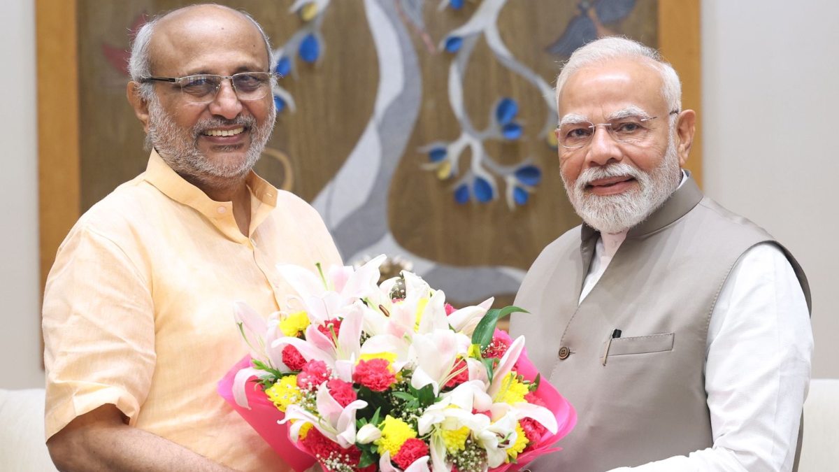 PM Modi Meets NDA's Vice President Candidate CP Radhakrishnan: His ...