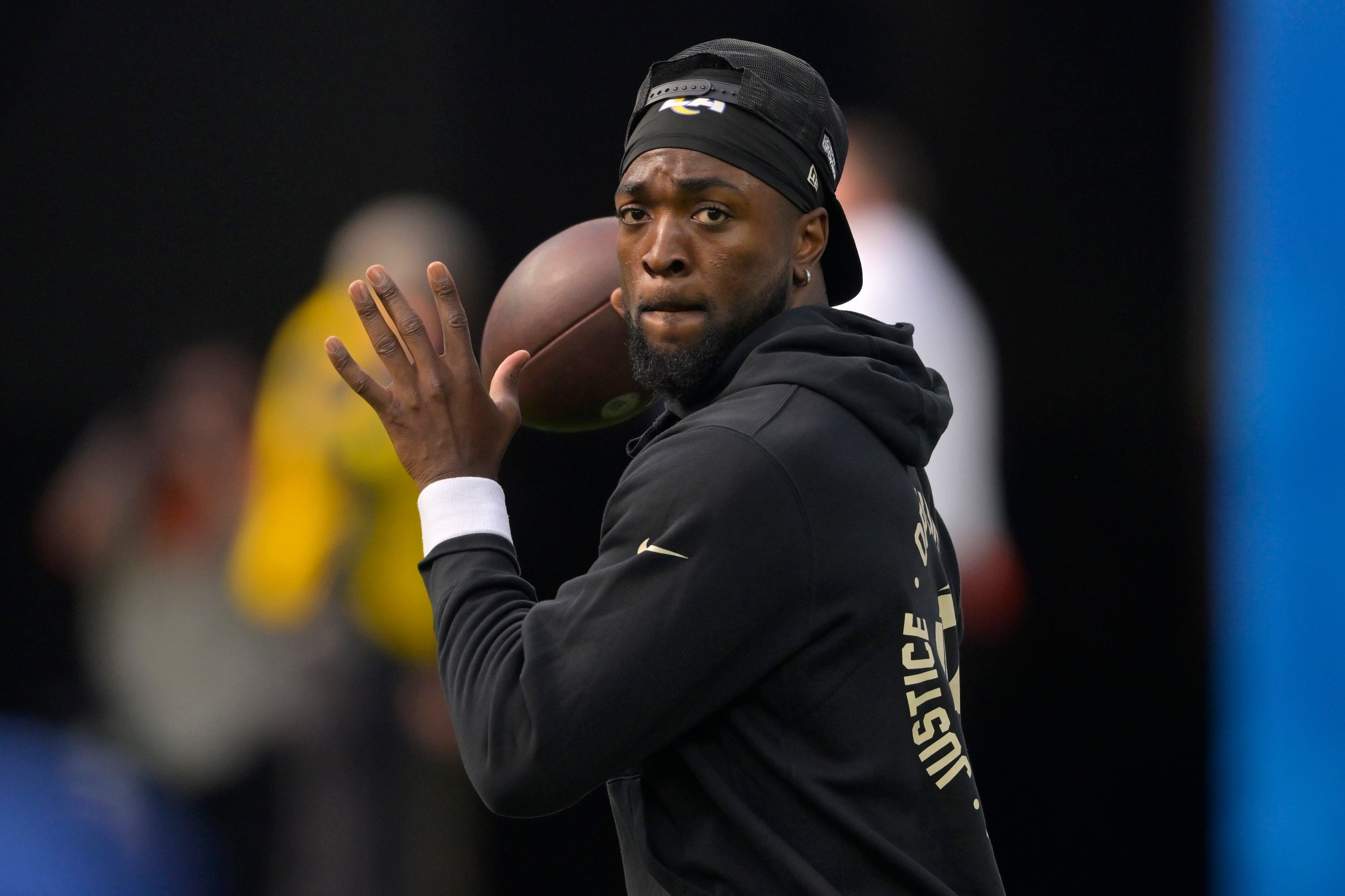 Panthers officially sign QB on Monday, place TE on IR