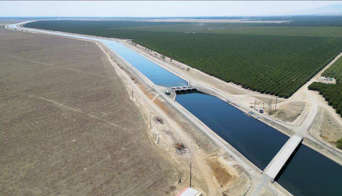 Central Valley groundwater pumping, land-sinking stressing Aqueduct. Is ...