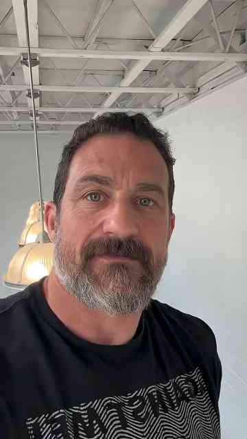 Tools To Set Your Cortisol Rhythm Huberman Lab