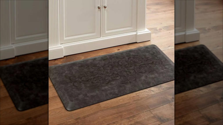 5 Kitchen Rug Styles That Will Totally Transform Your Kitchen