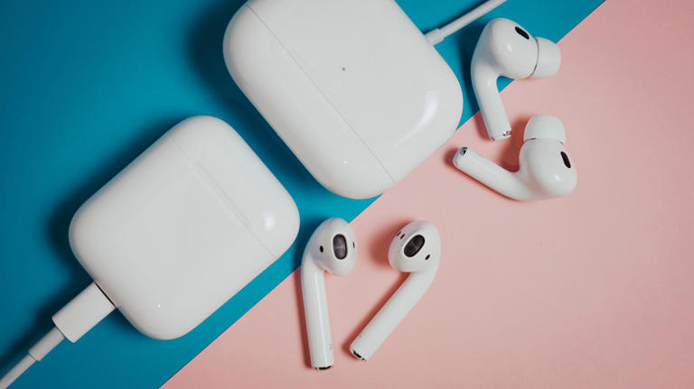 What Does It Mean When Apple AirPods Make A Chirping Sound?