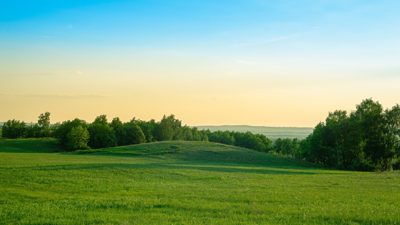 Celebrities who own thousands of acres of land