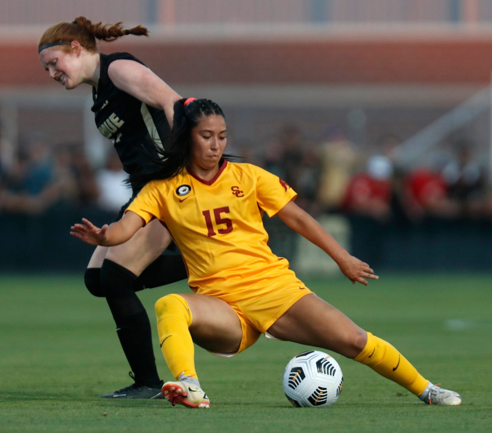 USC hosts first women’s soccer game at new Rawlinson Stadium