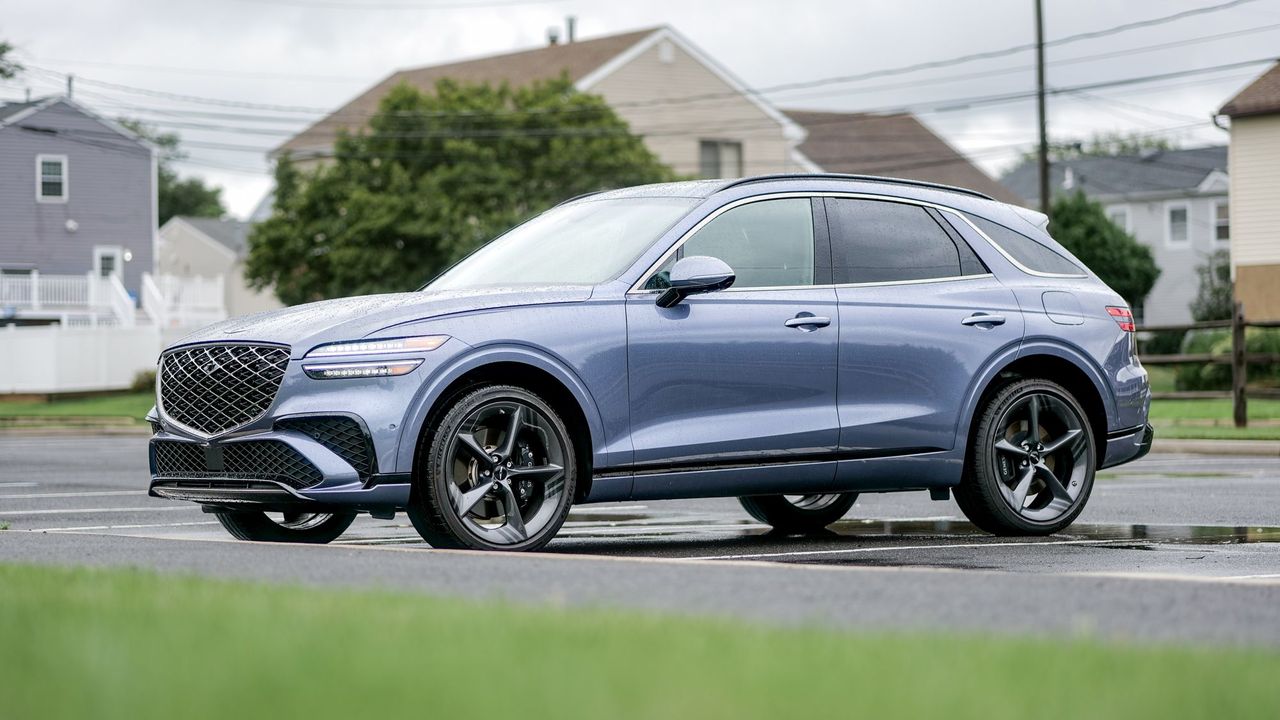 I tested the 2026 Genesis GV70 for a week — what it's like to drive a ...